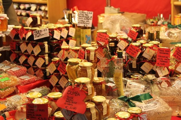 5 Tips On Selling In Christmas Bazaars
